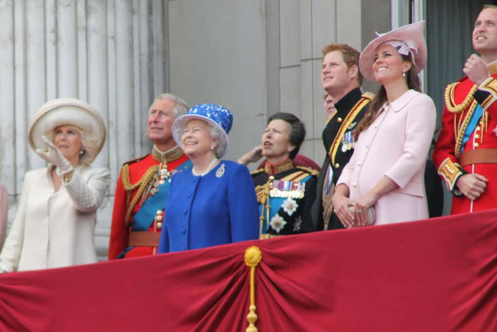 7 Things You Need to Throw a Royal Wedding Viewing Party to Remember ...