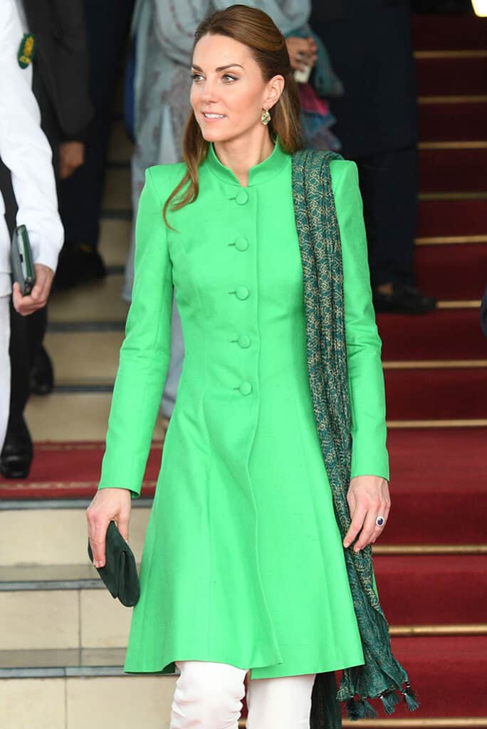 Kate Middleton's 10 Best Scarf Moments - Dress Like A Duchess