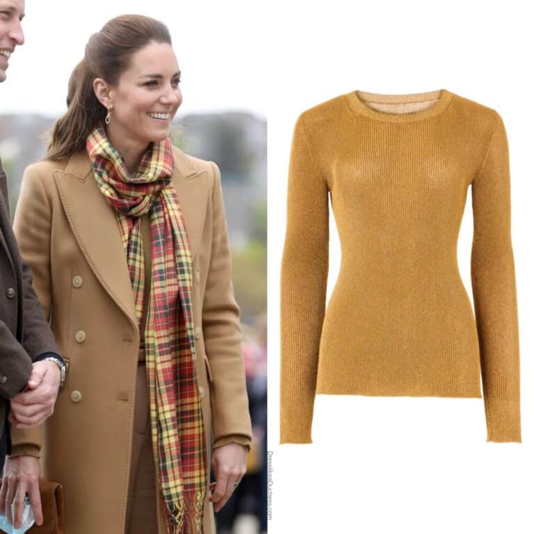 12 of Kate Middleton's Best Holiday Sweater Moments - Dress Like A Duchess