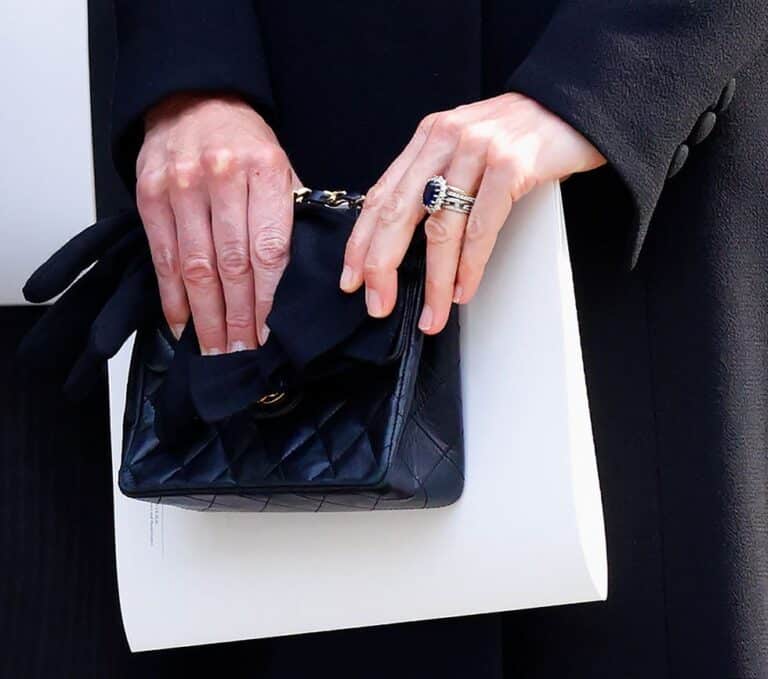 Kate Middleton Adds Another Band to her Wedding Ring Stack - Dress Like ...