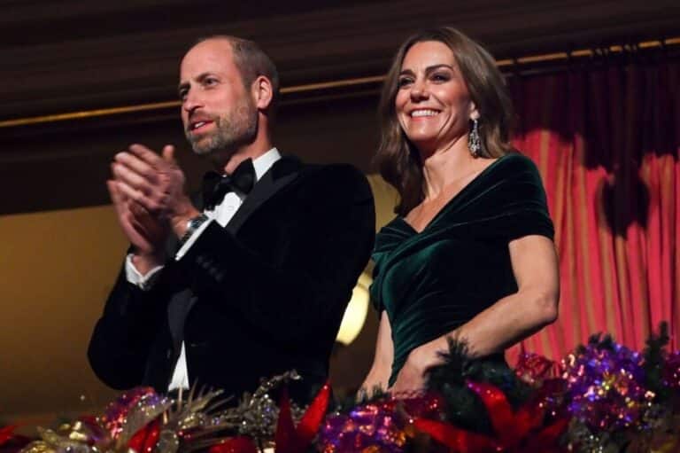 Kate Middleton Stuns in a Green Velvet Dress for Royal Variety Show ...